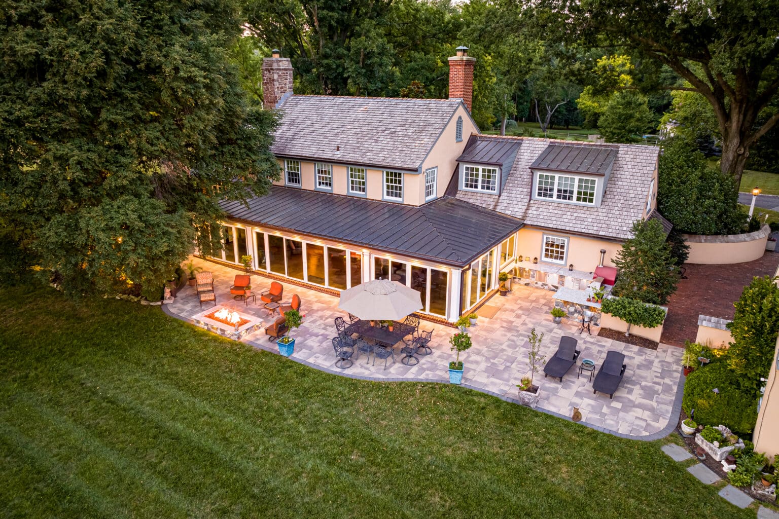Backyard Patio with Circular Stone Driveway, Landscaping & Landscape ...